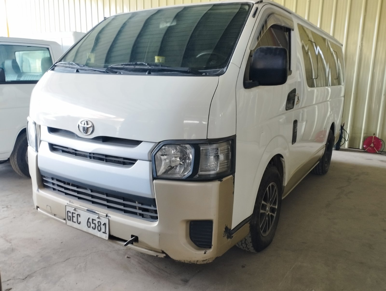 2016 Toyota Hiace Commuter Second Hand Car | gec6581 | ₱756,000 ...