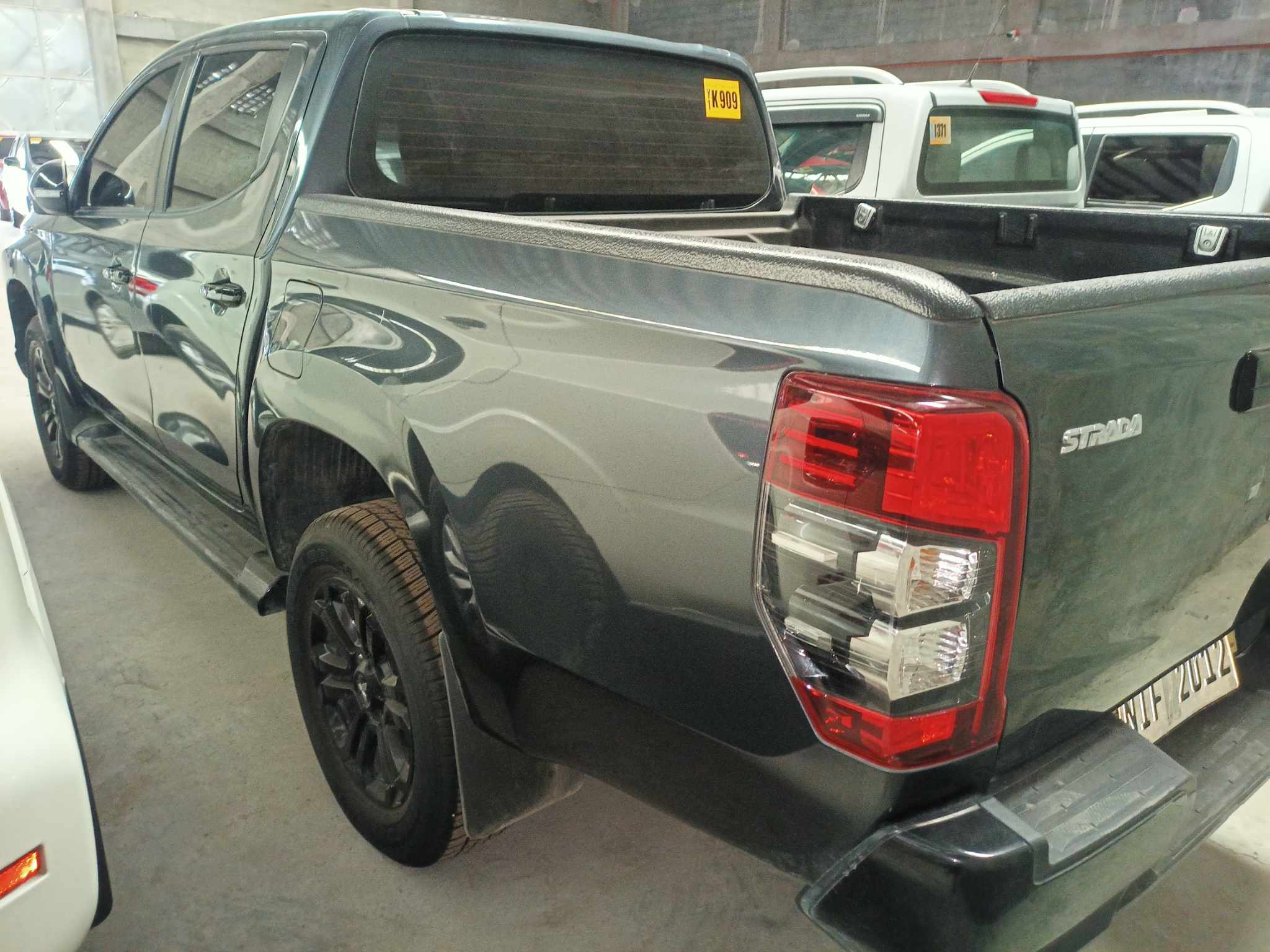 2023 Mitsubishi Strada GLS 4x4 2.4 Second Hand Car | nif2012 ...